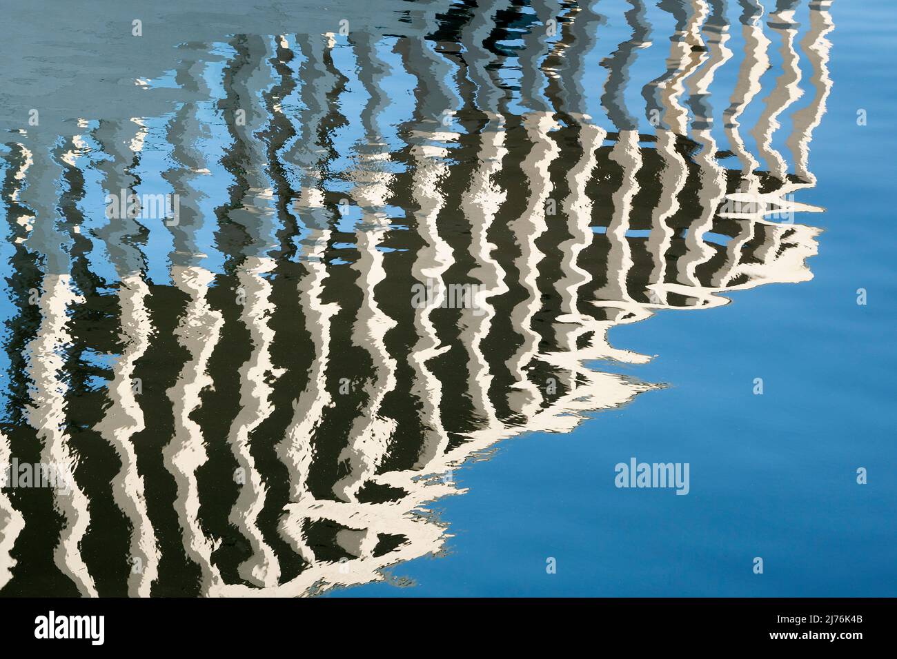 Reflection of pillar corridor of james simon gallery in kupfergraben hi ...