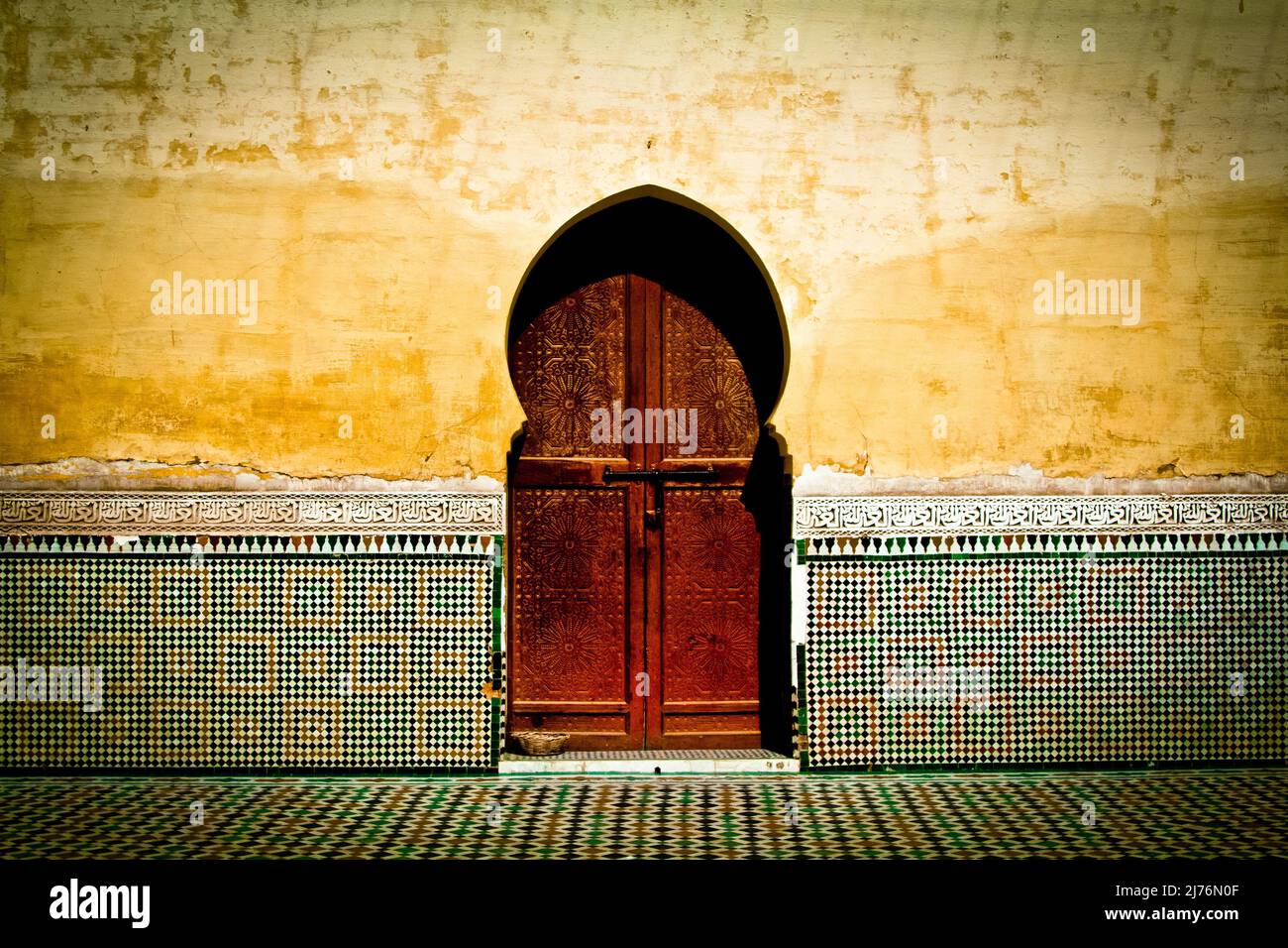 Colorfull doors hi-res stock photography and images - Alamy