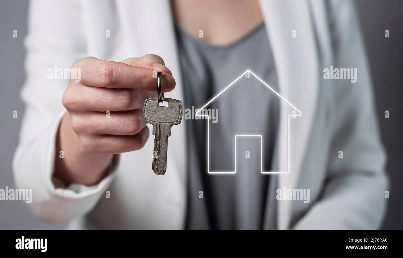 Keys hand customer house hi-res stock photography and images - Alamy