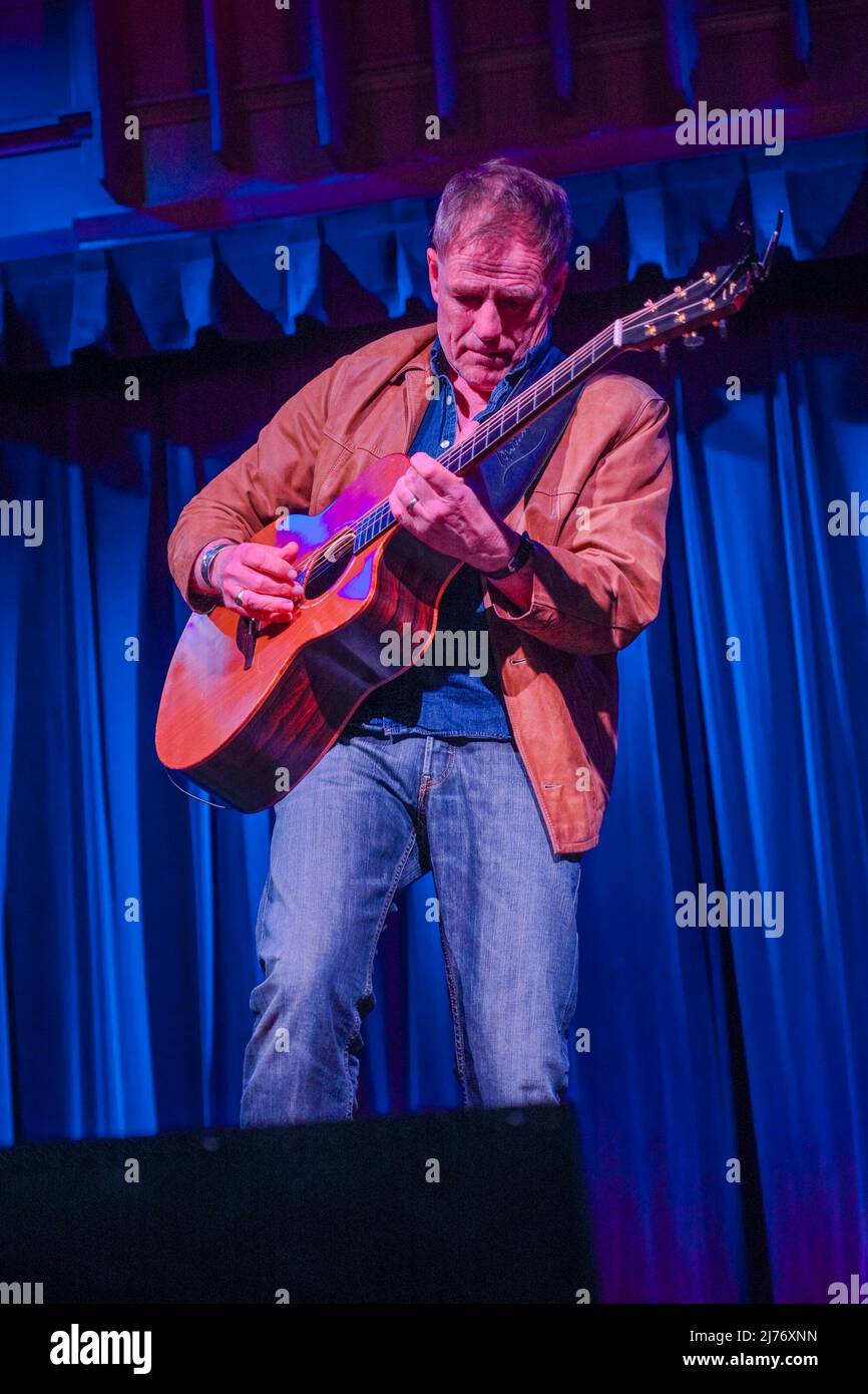 Martyn joseph musician hi-res stock photography and images - Alamy