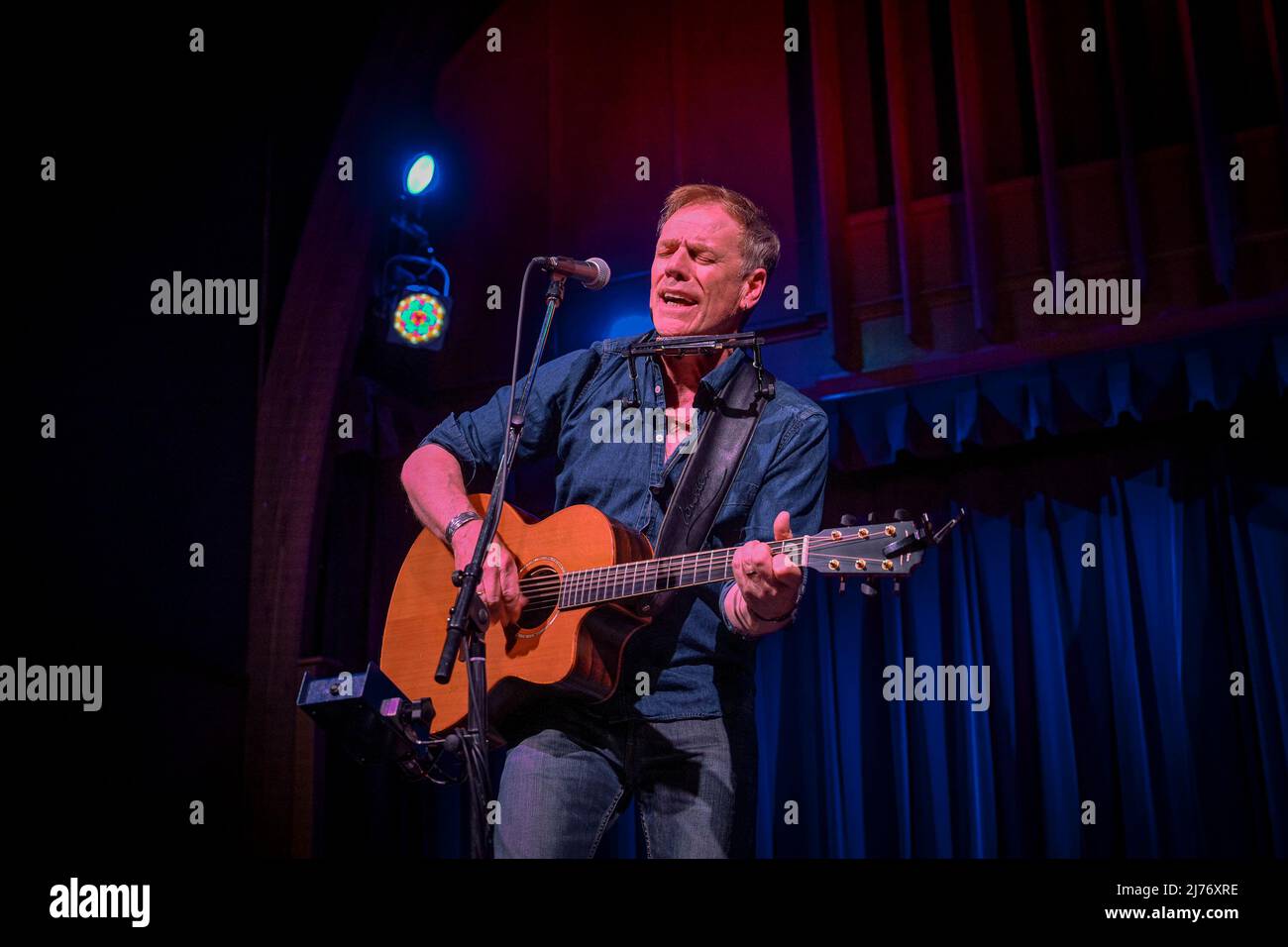 Martyn joseph musician hi-res stock photography and images - Alamy