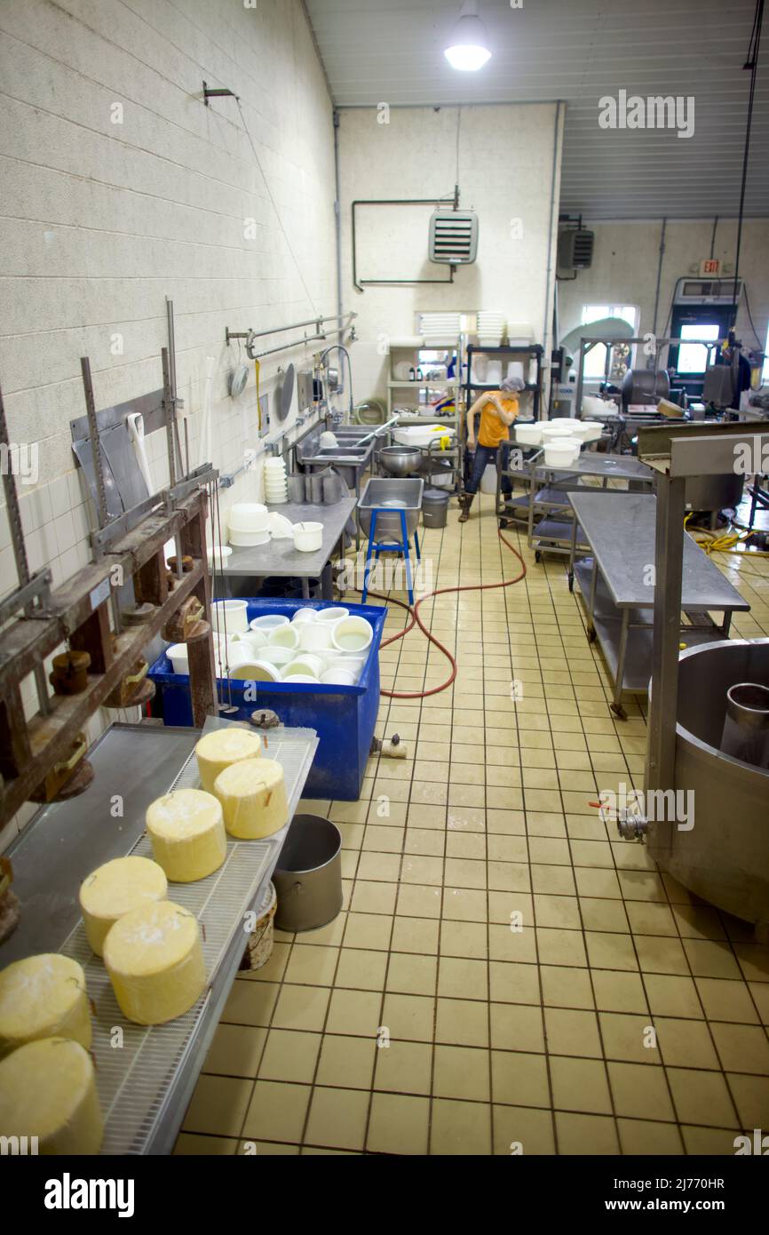 Industrial milk usa farm hi-res stock photography and images - Alamy