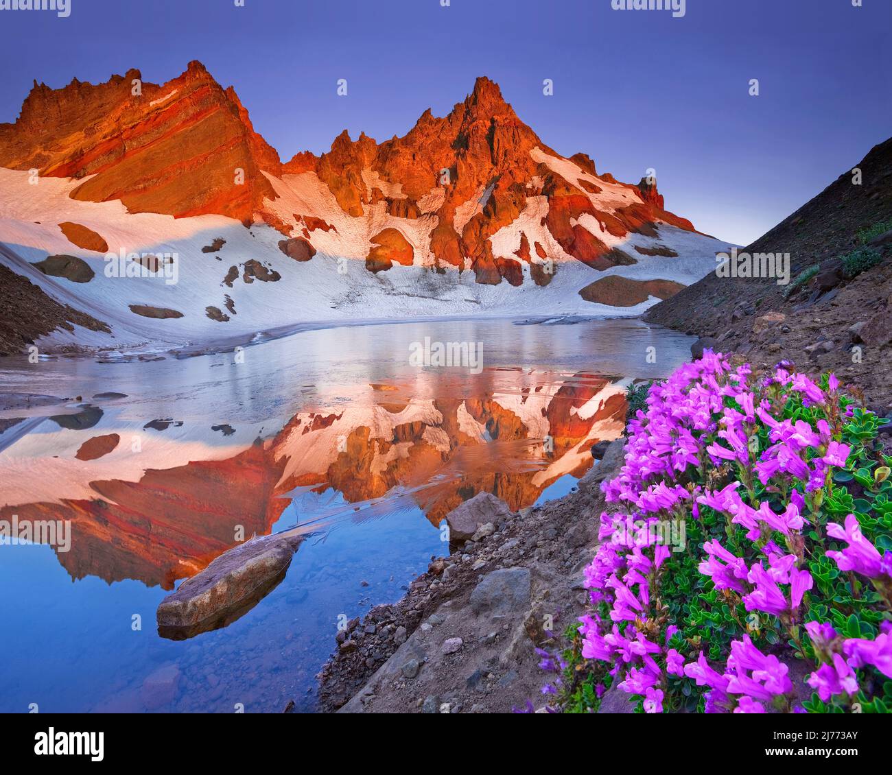 Three sisters wilderness hi-res stock photography and images - Alamy