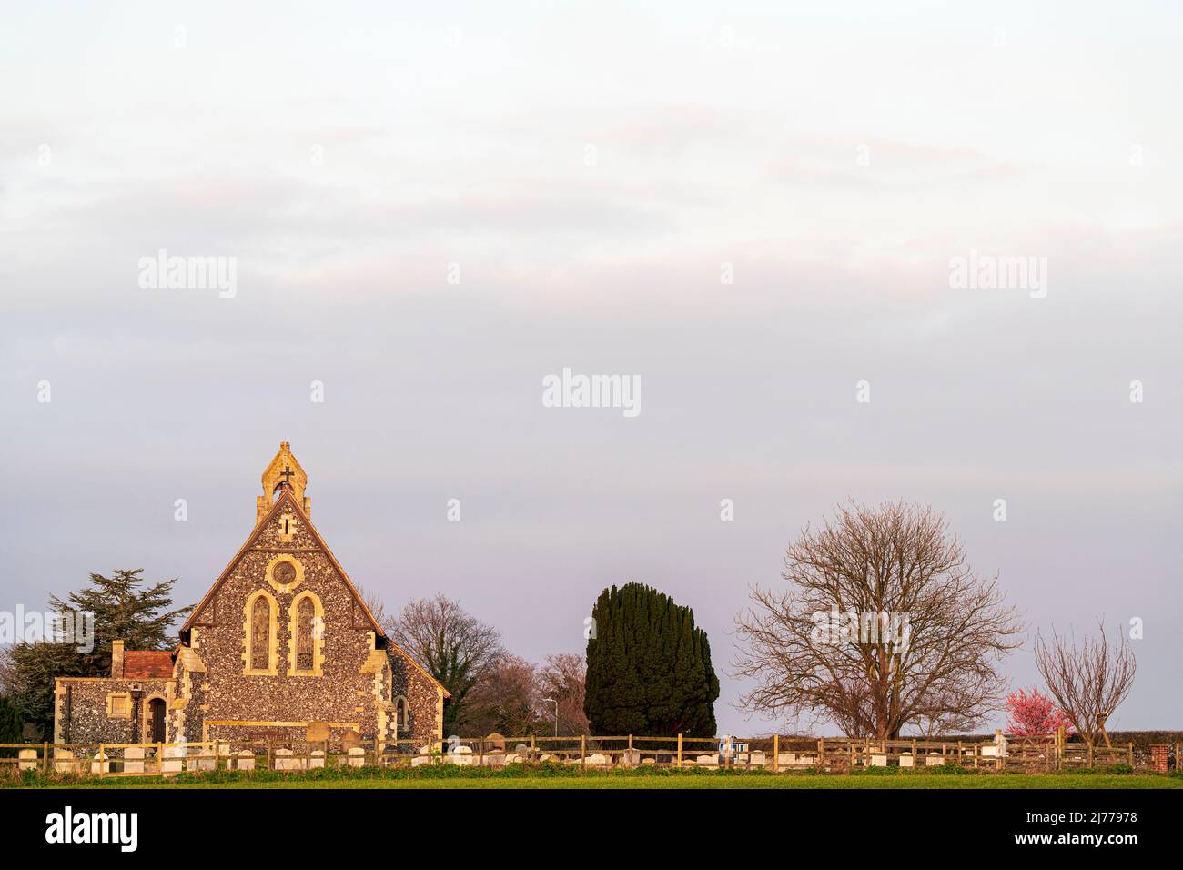 Flint stone church hi-res stock photography and images - Alamy