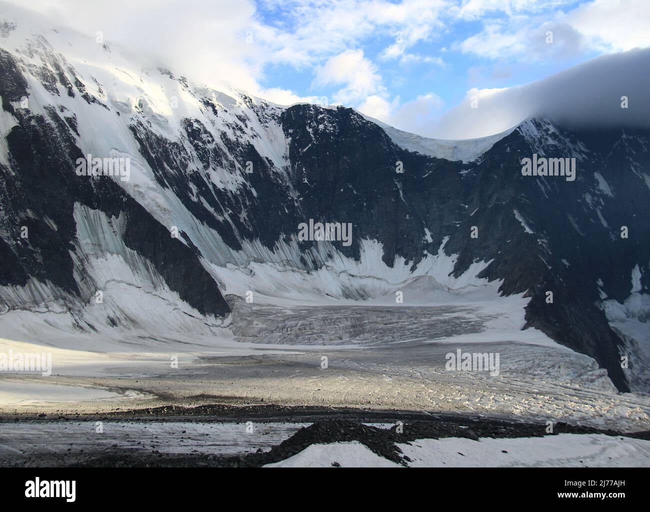 Altai mountains with akkem glacier and belukha mountain hi-res stock ...