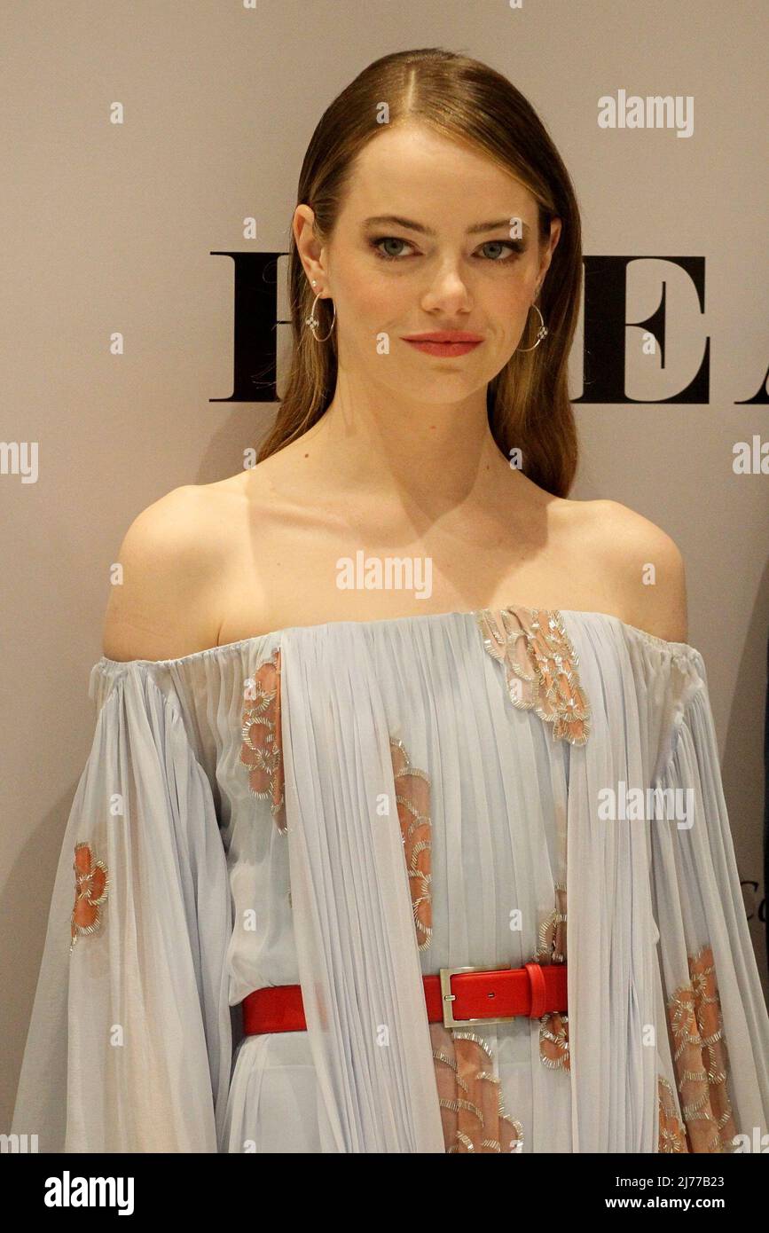 Emma Stone White Dress 2022
