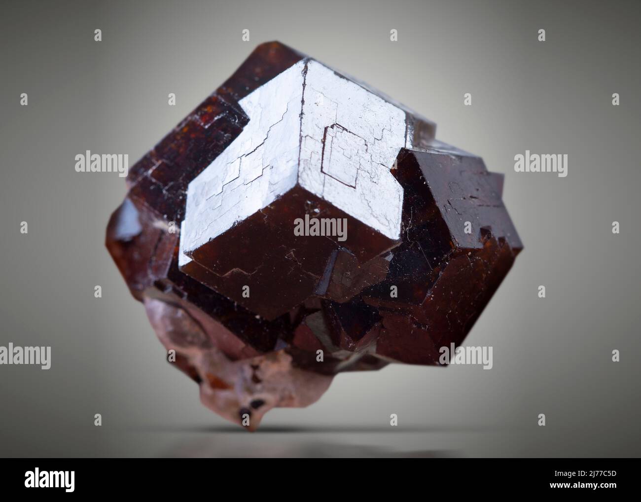 garnet mineral specimen stone rock geology gem crystal Stock Photo - Alamy