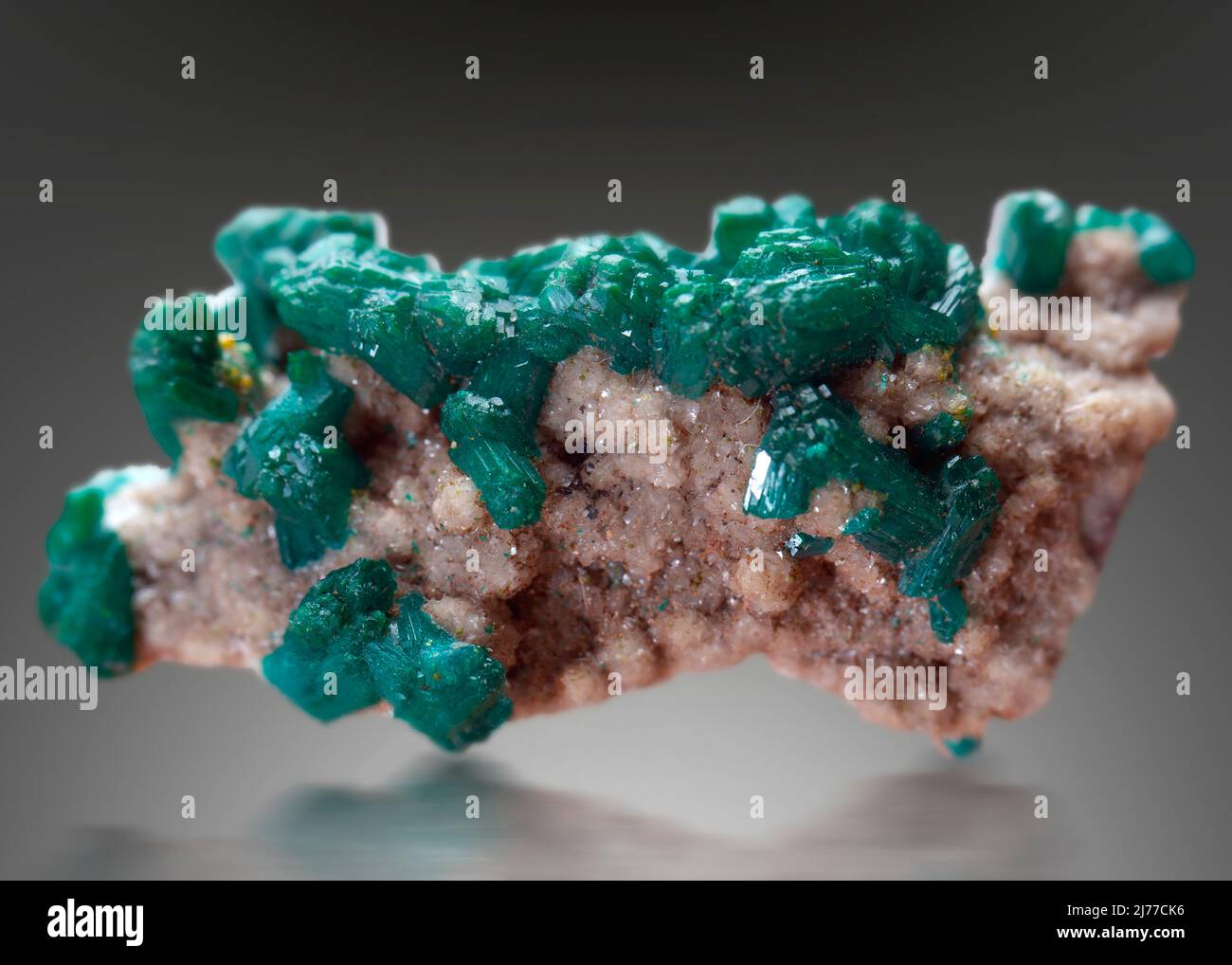 Raw diamond stone hi-res stock photography and images - Alamy