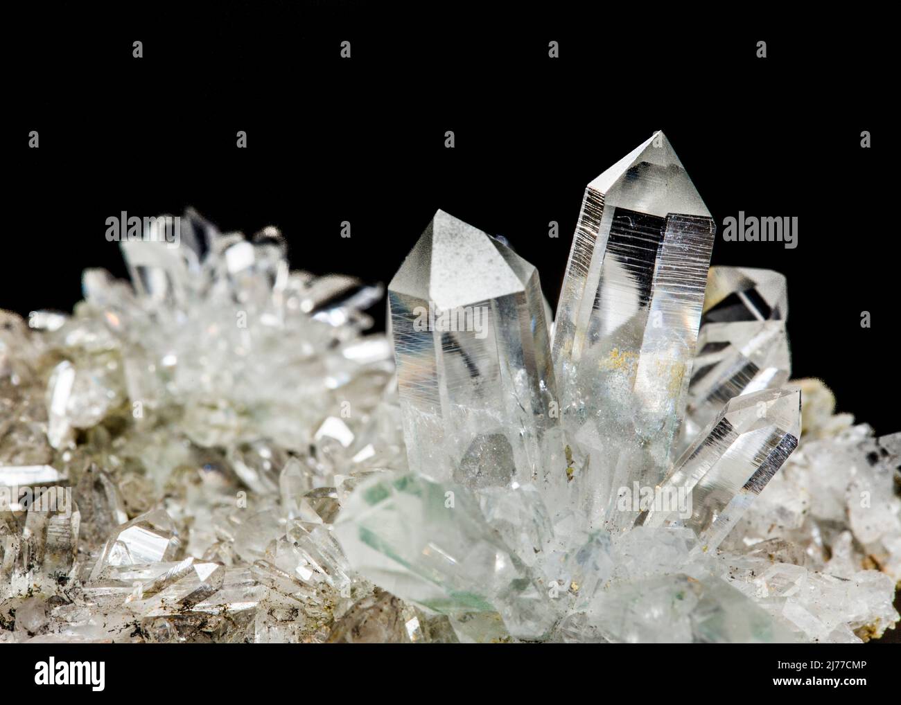 Rough diamond crystal hi-res stock photography and images - Alamy