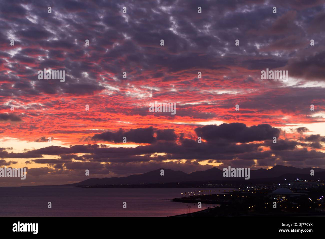Gold clouds hi-res stock photography and images - Alamy
