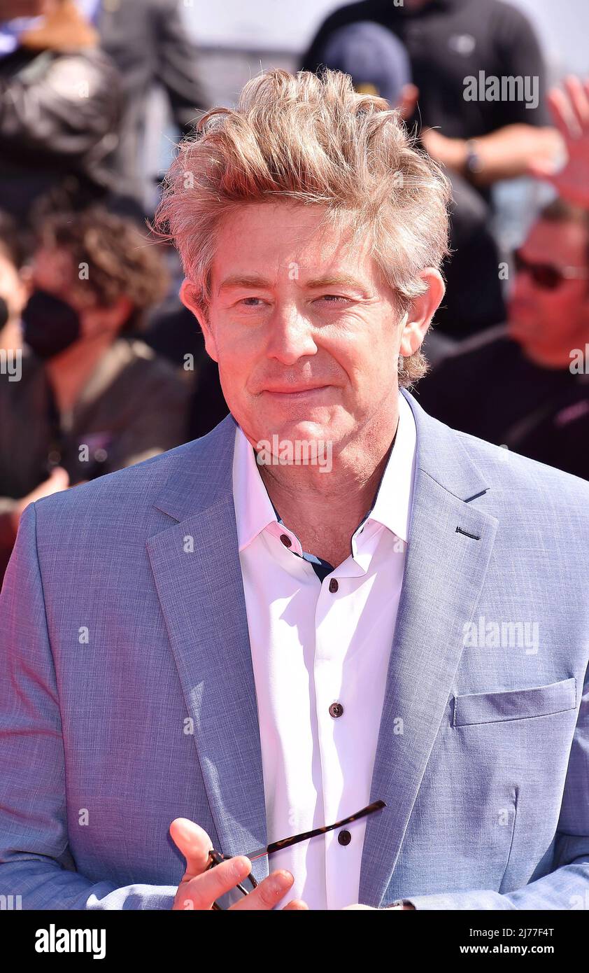 SAN DIEGO, CA - MAY 04: Jason Nash attends the 'Top Gun: Maverick ...