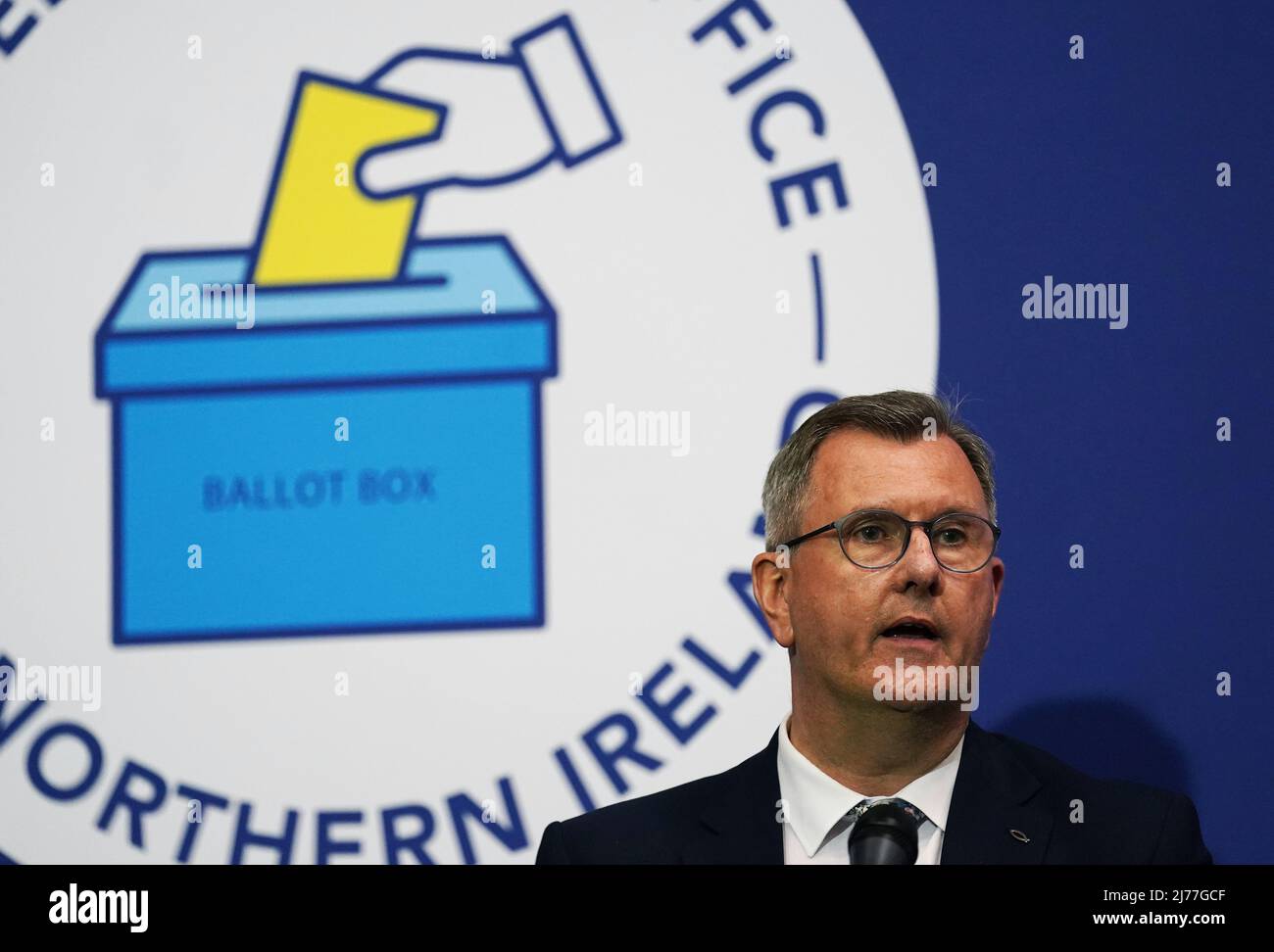 DUP leader Sir Jeffrey Donaldson makes a speech at Ulster University ...