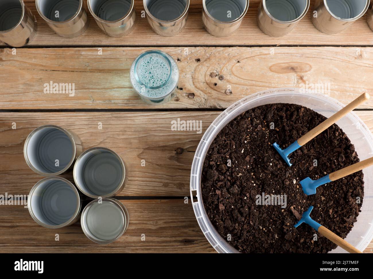 Self sufficiency at home, save money, recycle, reuse to reduce waste ...