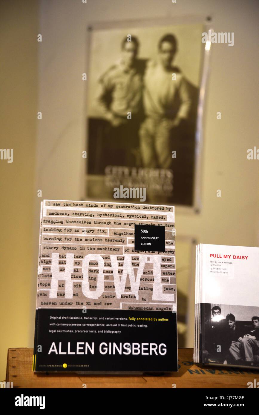 Lawrence ferlinghetti howl hi-res stock photography and images - Alamy