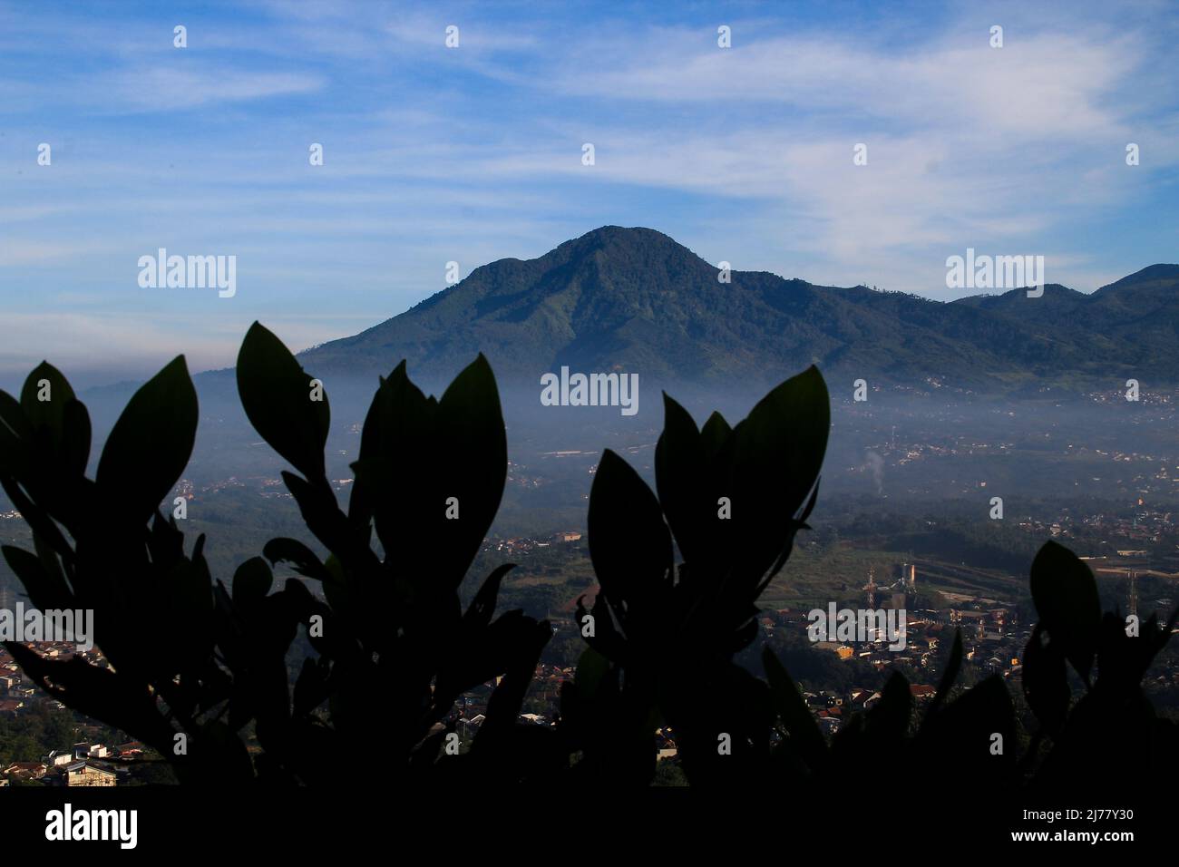 Sumedang, West Java, Indonesia. 7th May, 2022. View of Manglayang Mountain on May 7, 2022, at ...