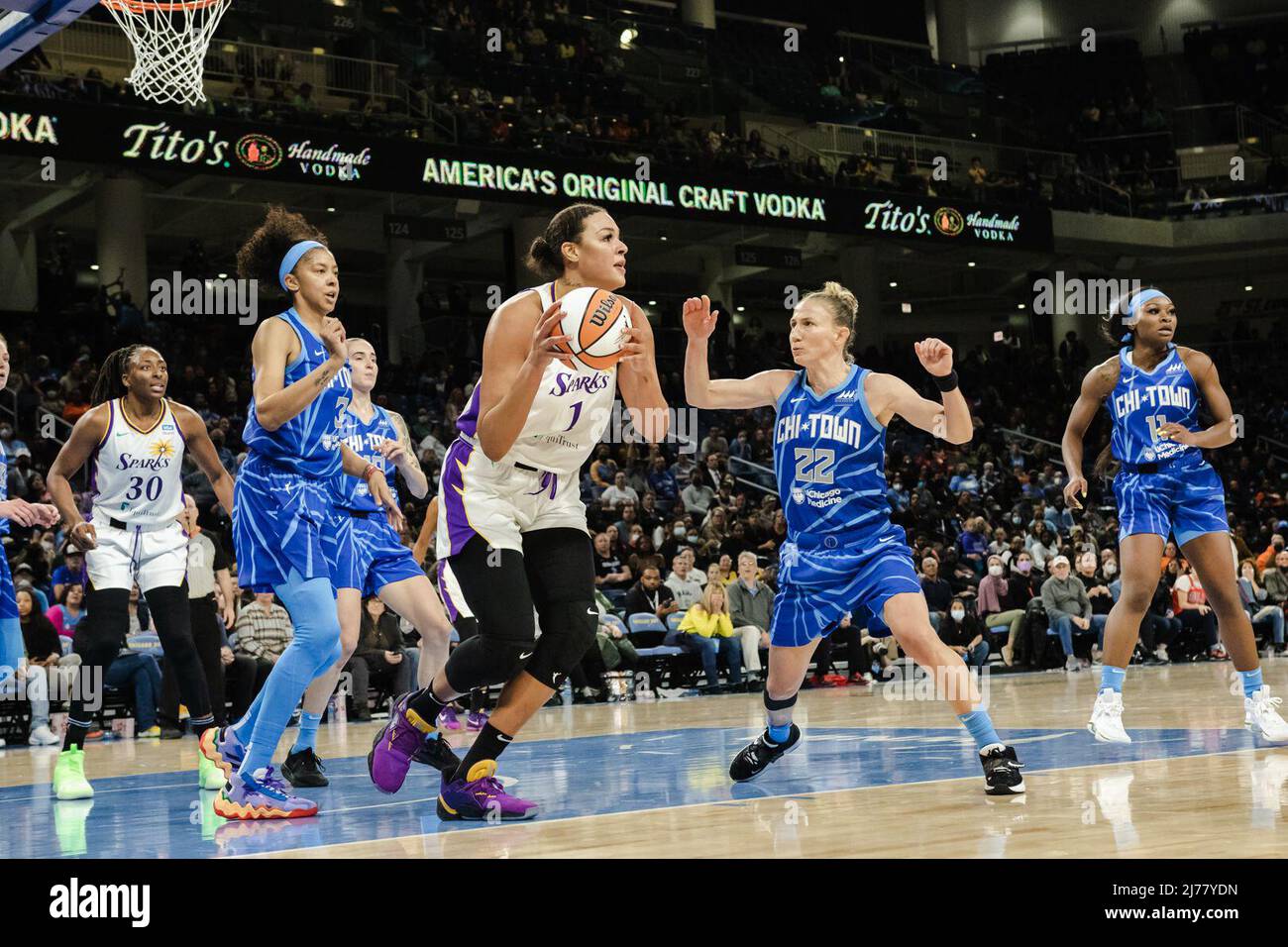 Liz Cambage (1 Los Angeles Sparks) in action during the WNBA basketball ...