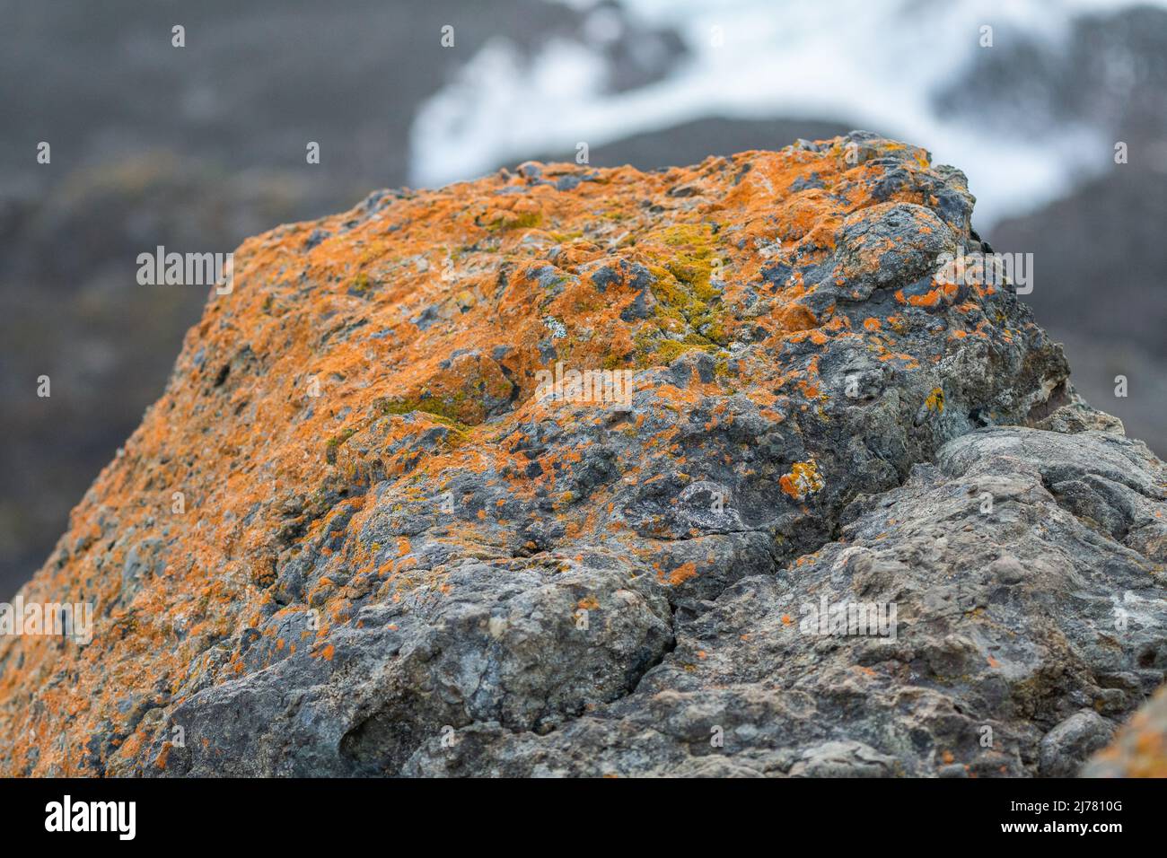 Dark boulder hi-res stock photography and images - Alamy