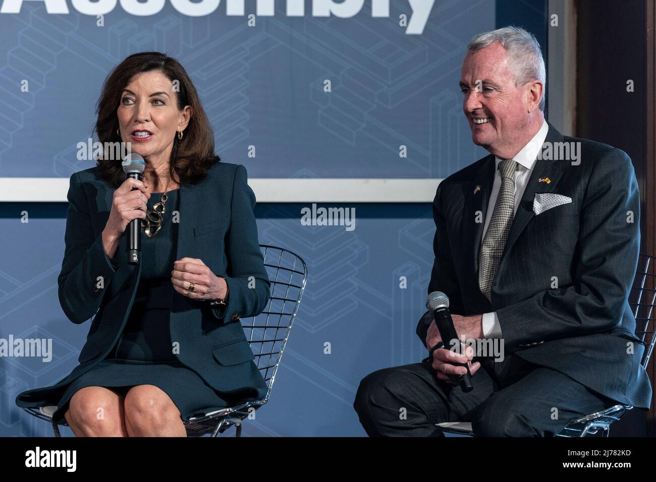 Governor of New York Kathy Hochul and governor of New Jersey Phil ...