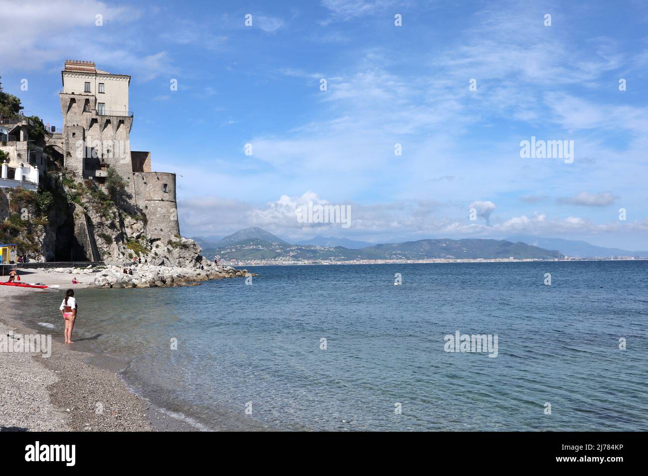 Cetara - Panorama dalla Spiaggia della Marina Stock Photo - Alamy