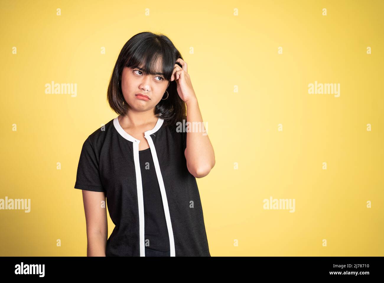 Thoughtful poses hi-res stock photography and images - Alamy
