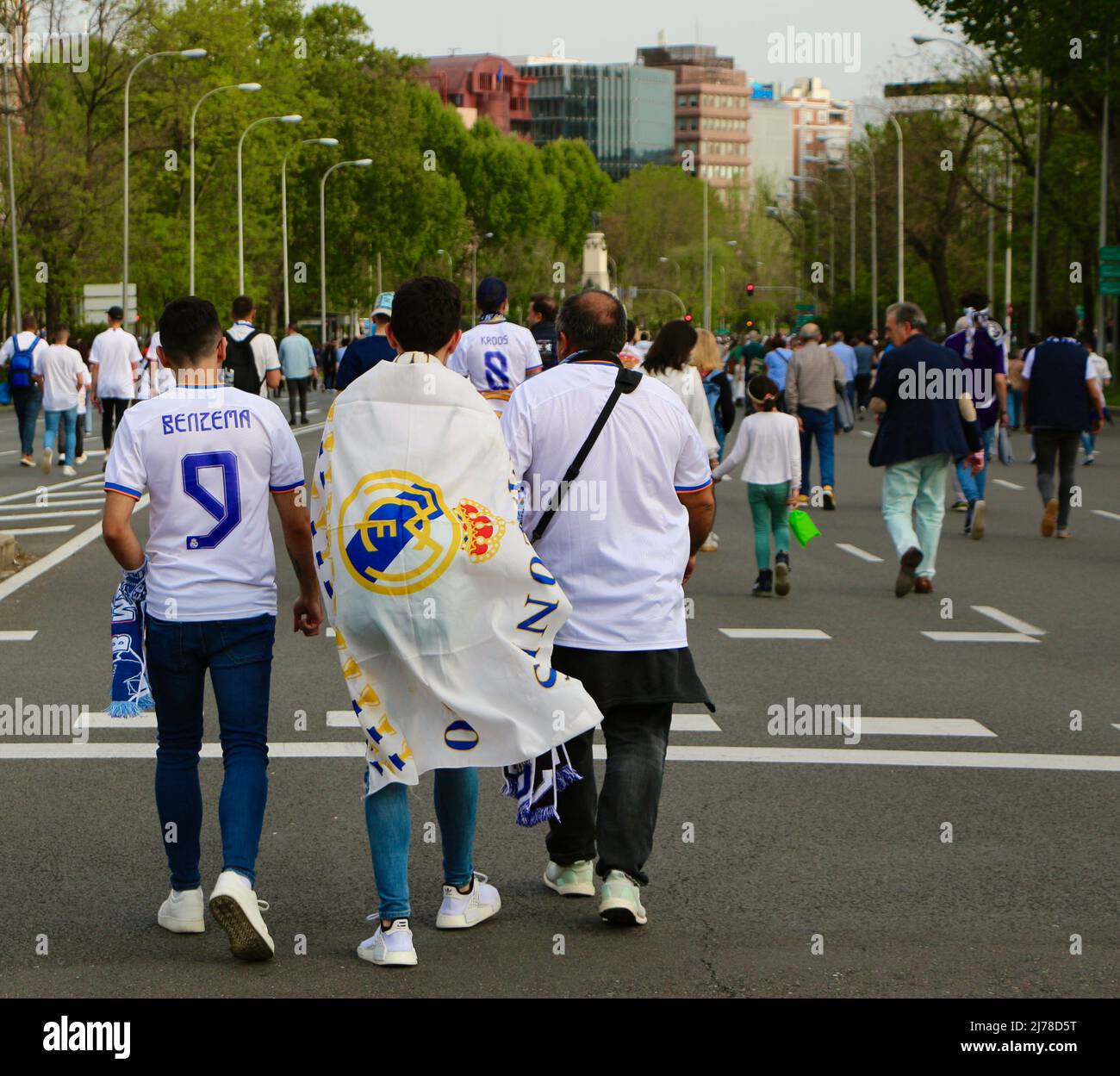 Real madrid fans hi-res stock photography and images - Alamy