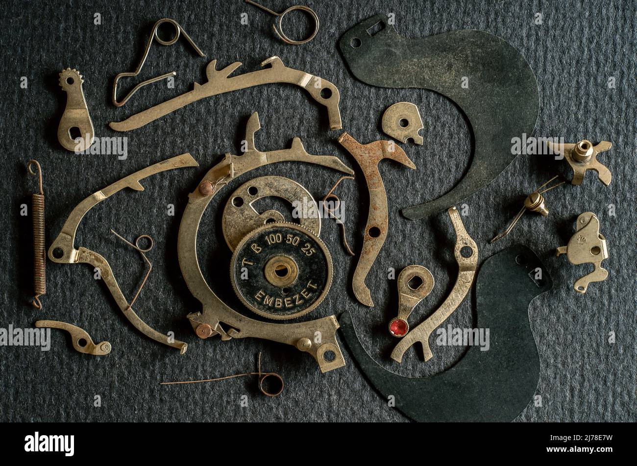 Shutter mechanism hi-res stock photography and images - Alamy