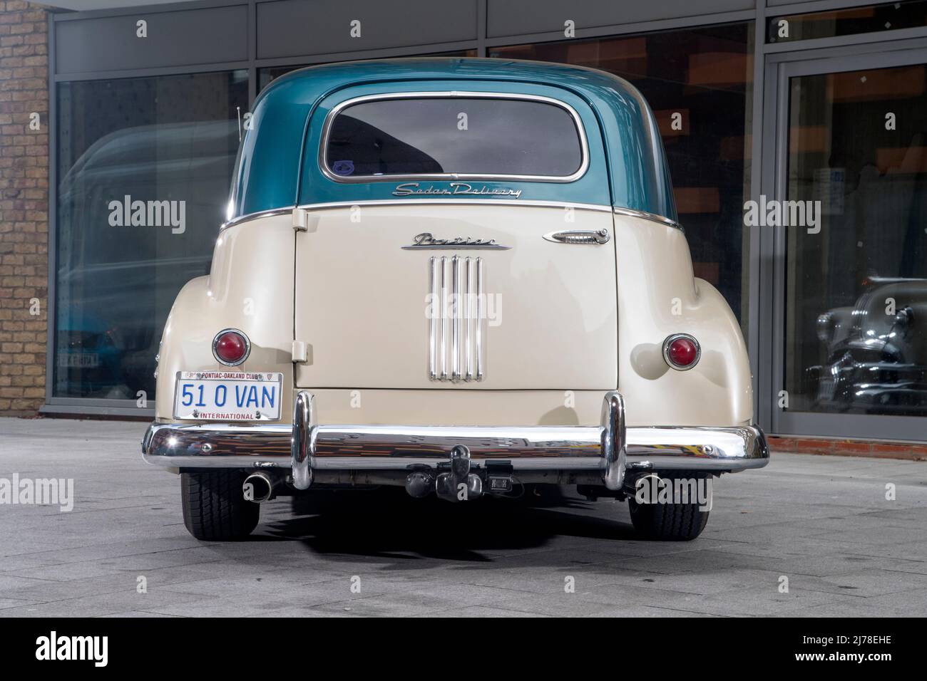 Delivery sedan hi-res stock photography and images - Alamy