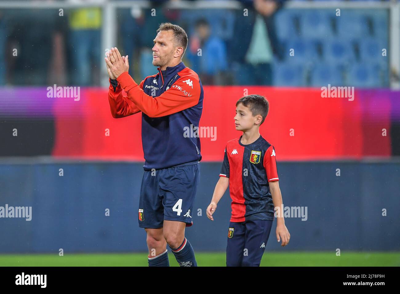 Domenico Criscito celebrates after scoring a match during Genoa CFC vs ...