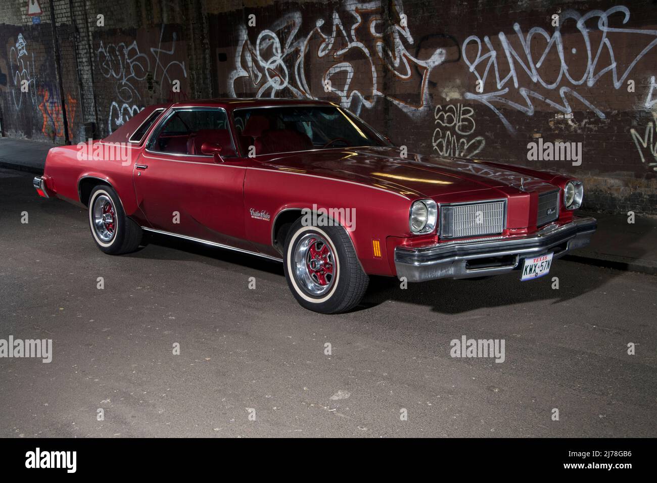 1973 Oldsmobile Cutlass classic 1970s American car Stock Photo - Alamy
