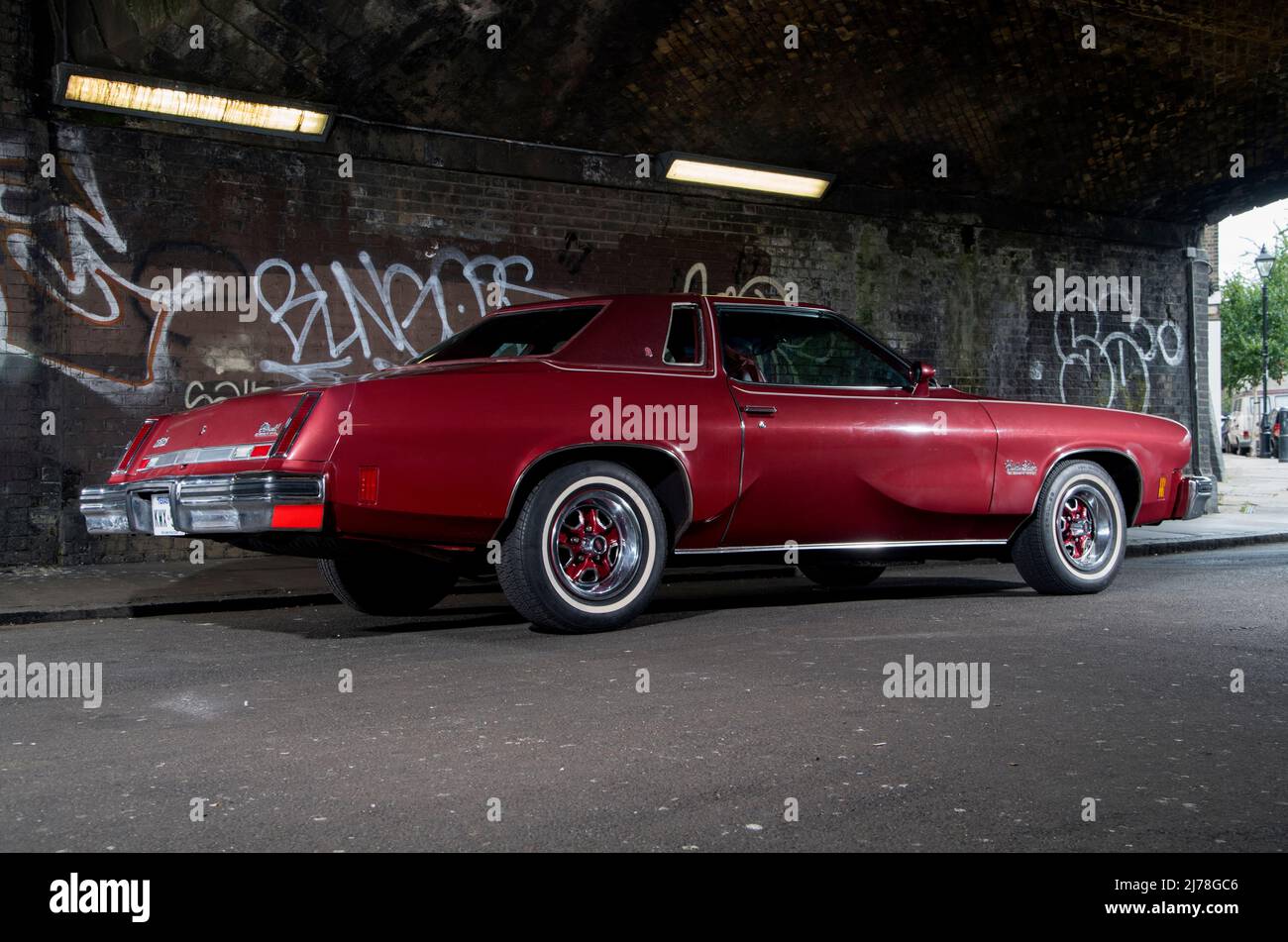 1973 Oldsmobile Cutlass classic 1970s American car Stock Photo - Alamy