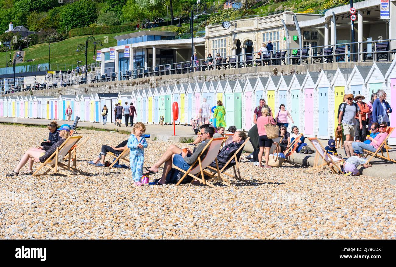 Lyme Regis, Dorset, UK. 7th May 2022. UK Weather: Locals and visitors ...