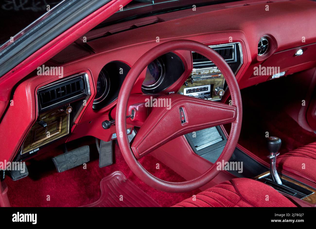 1973 Oldsmobile Cutlass classic 1970s American car Stock Photo - Alamy