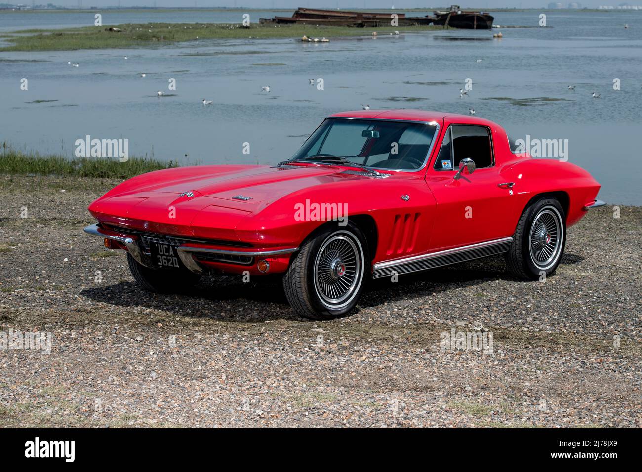 1966 Chevrolet Corvette Stingray C2 second generation classic American ...