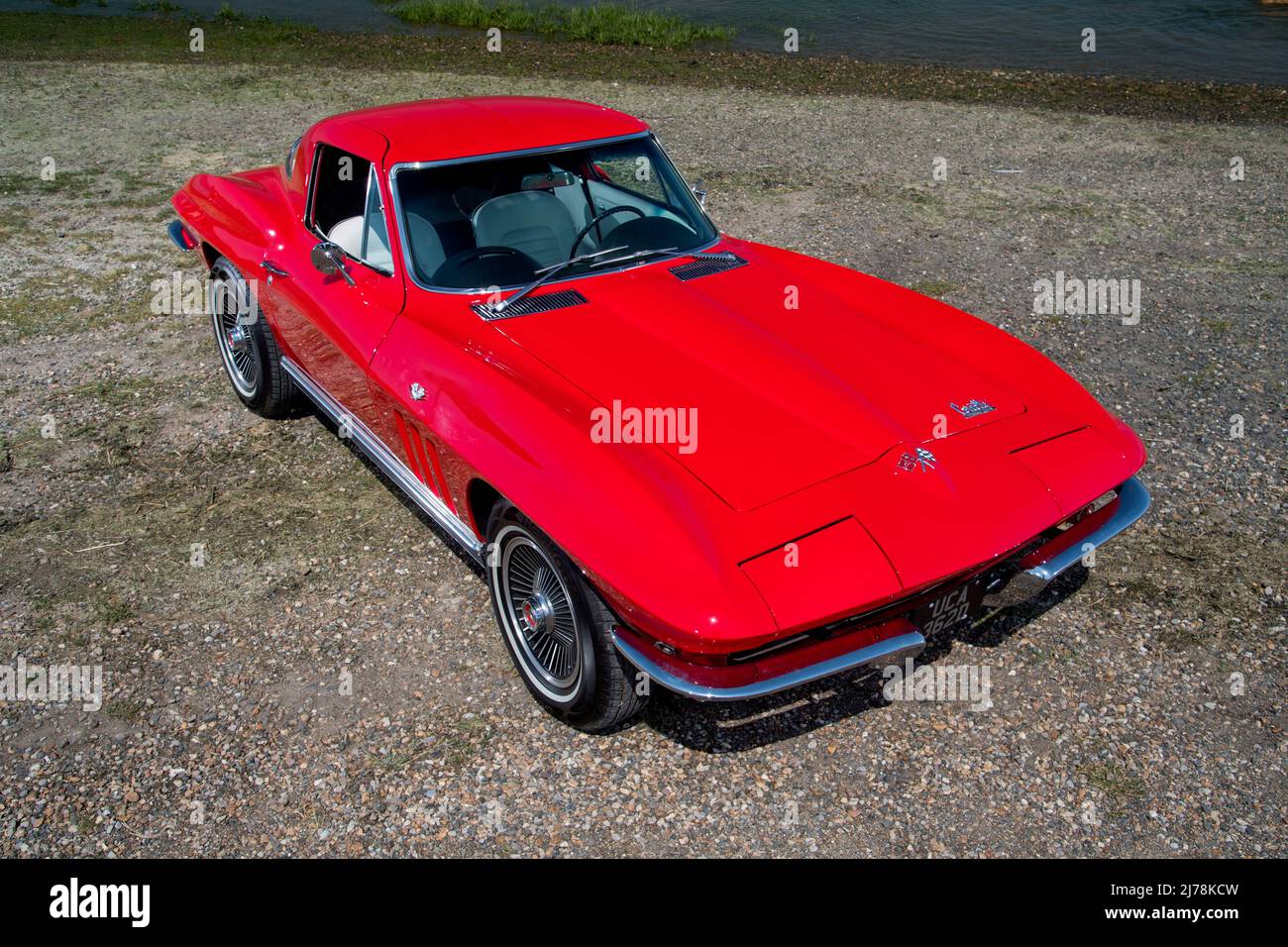 1966 Chevrolet Corvette Stingray C2 second generation classic American ...
