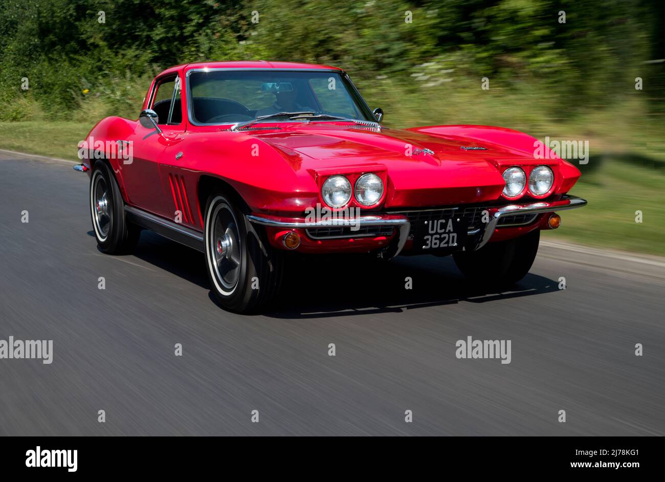 1966 Chevrolet Corvette Stingray C2 second generation classic American ...