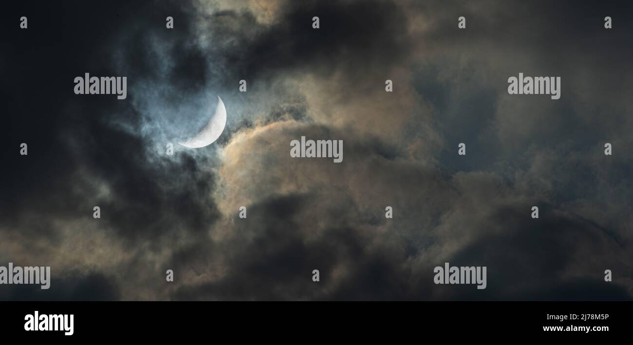 Cloudy gloomy hi-res stock photography and images - Alamy