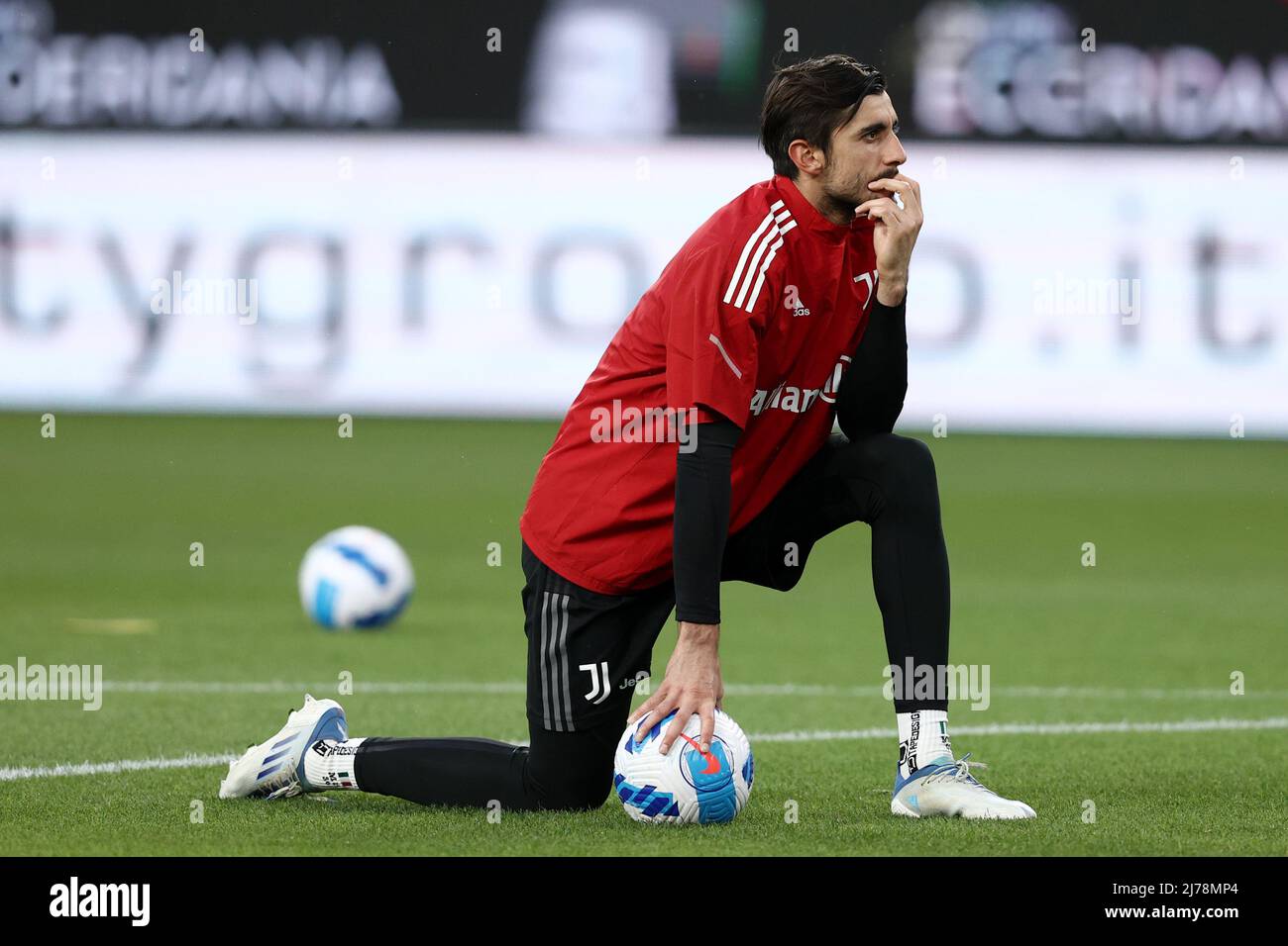 Mattia perin of genoa cfc hi-res stock photography and images - Alamy