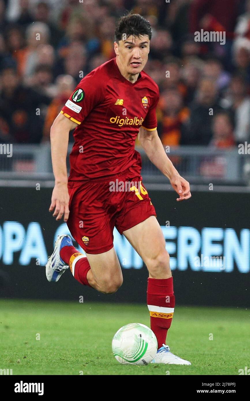 Eldor Shomurodov of Roma in action during the UEFA Conference League ...