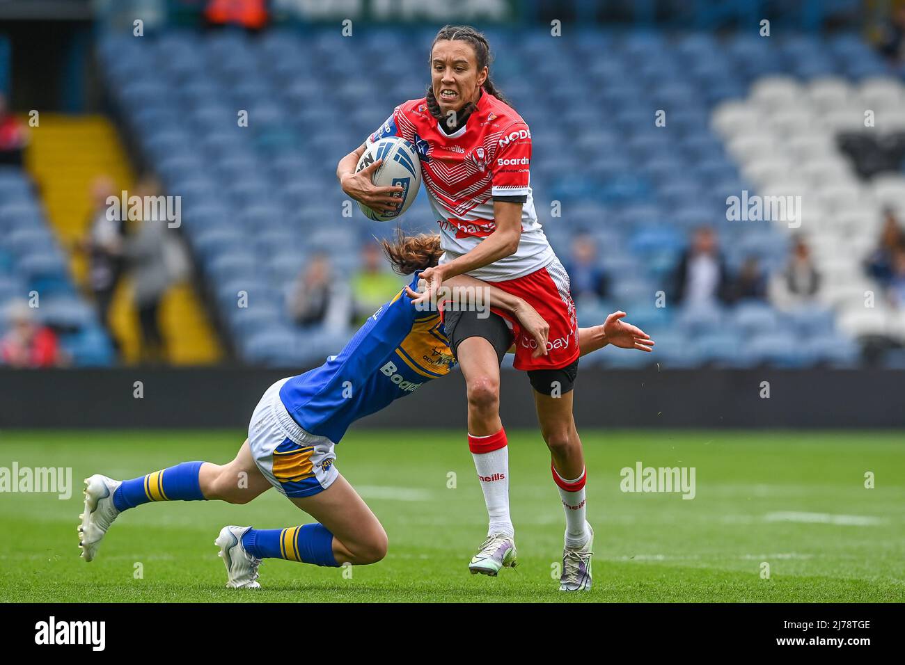 Courtney winfield hill of leeds rhinos hi-res stock photography and ...