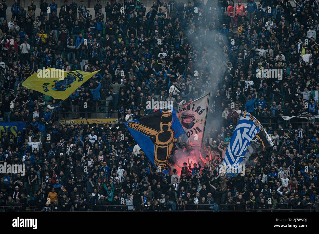 Inter milan flags san siro hi-res stock photography and images - Alamy