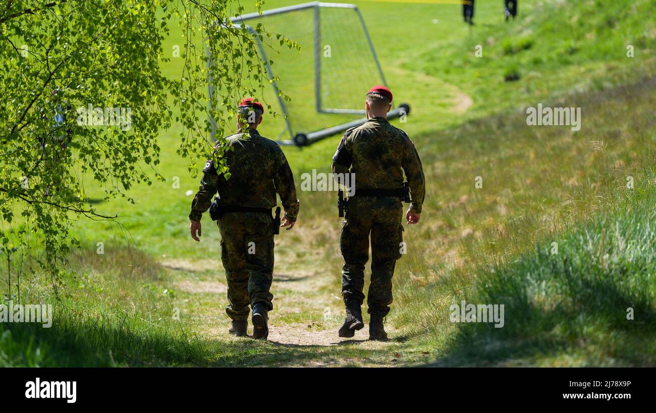 Two military police officers hi-res stock photography and images - Alamy