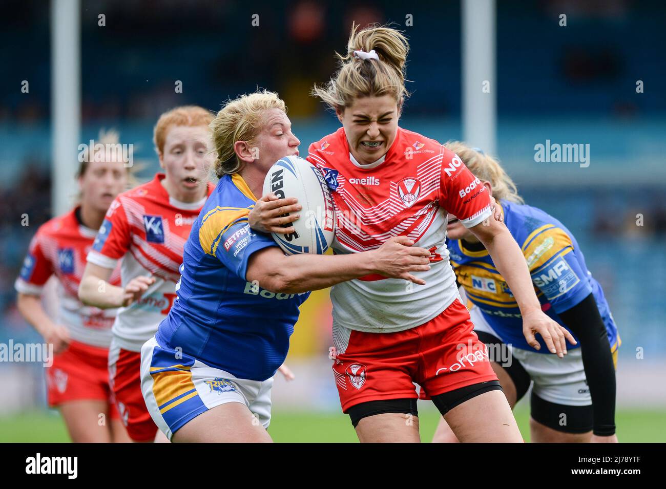 Leeds, England - 7th May 2022 - Emily Rudge of St. Helens makes break ...