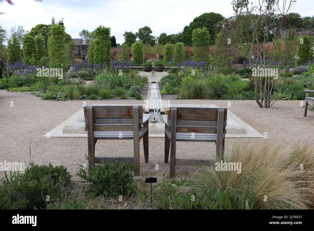 Victorian water feature hi-res stock photography and images - Alamy