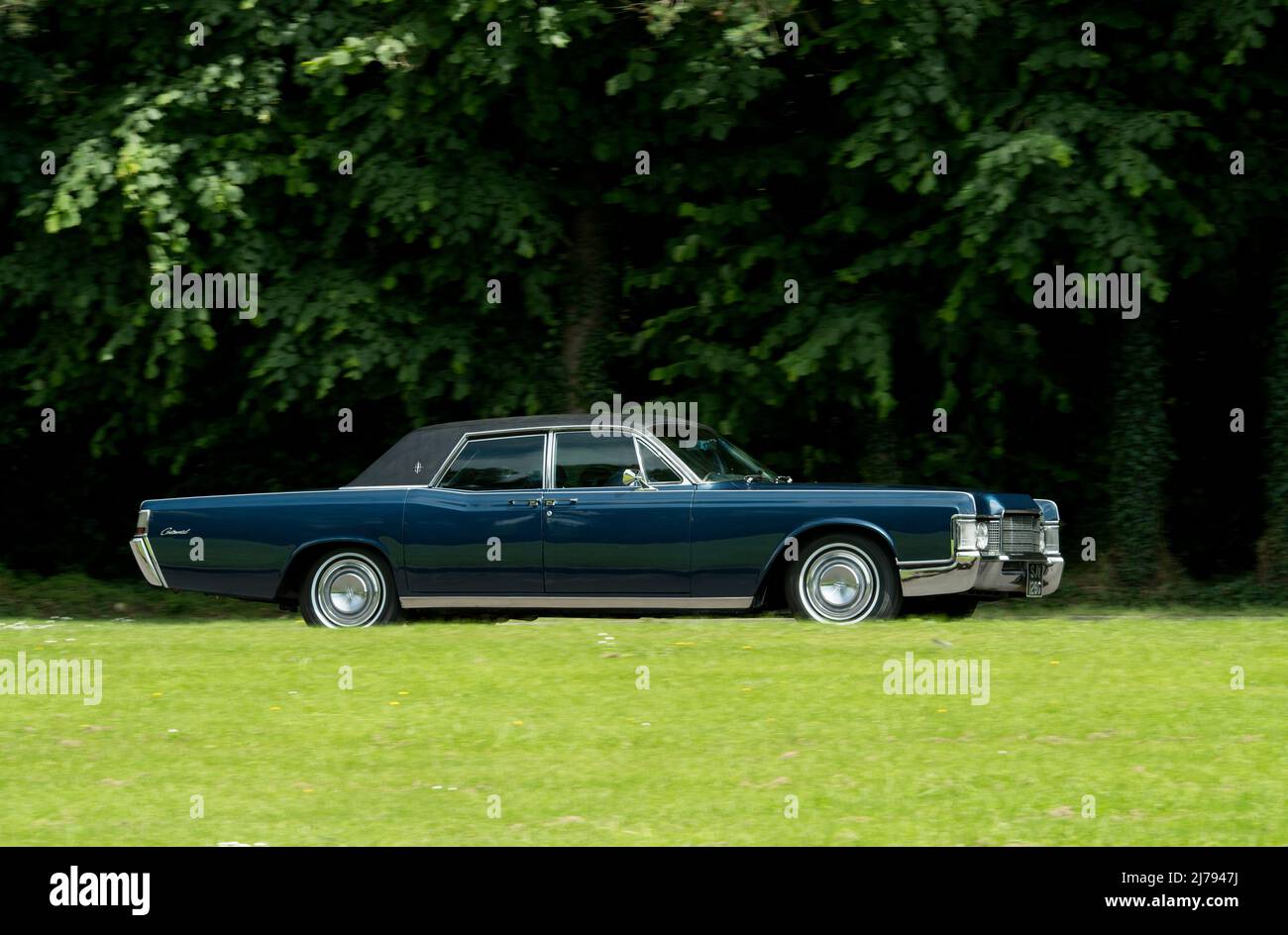 1969 Lincoln Continental Stock Photo - Alamy
