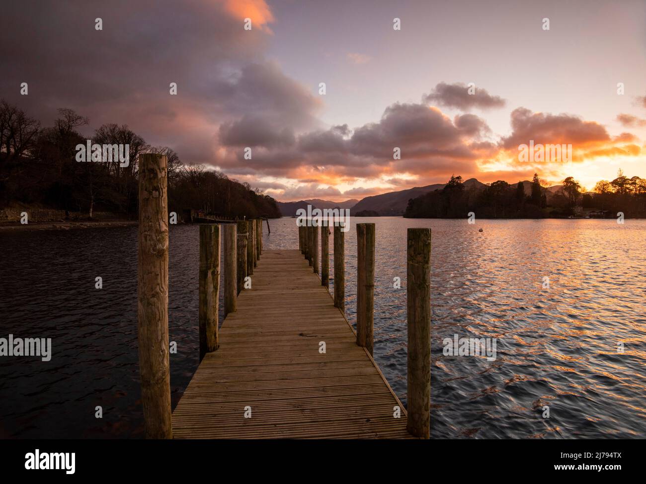 Sunset at Derwentwater in the Lake District, Keswick Cumbria England UK ...