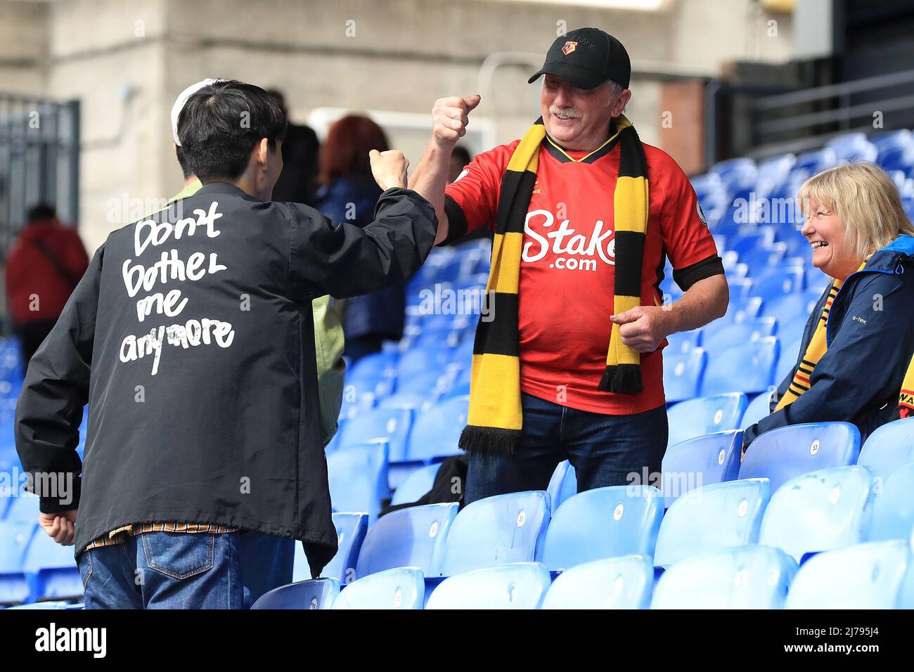 Watford fans make hi-res stock photography and images - Alamy