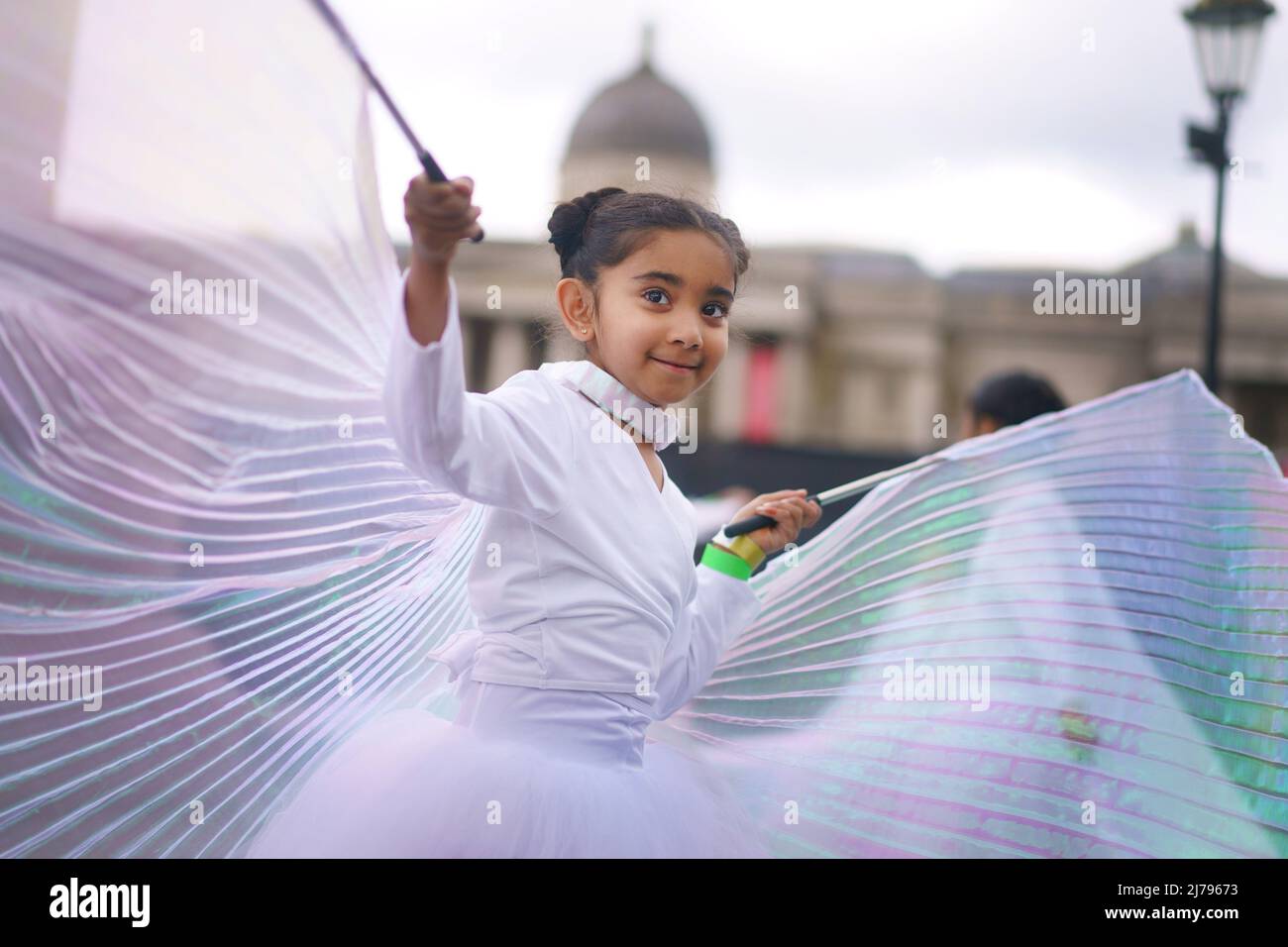 Grace and poise muslim hi-res stock photography and images - Alamy