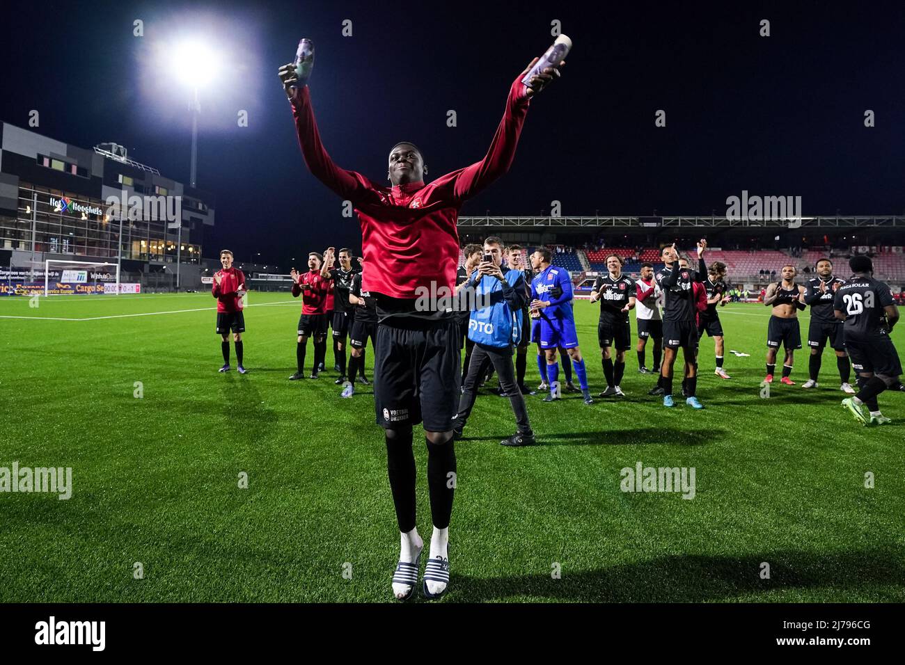 OSS, NETHERLANDS - MAY 6: Mitchy Ntelo of MVV Maastricht during the ...