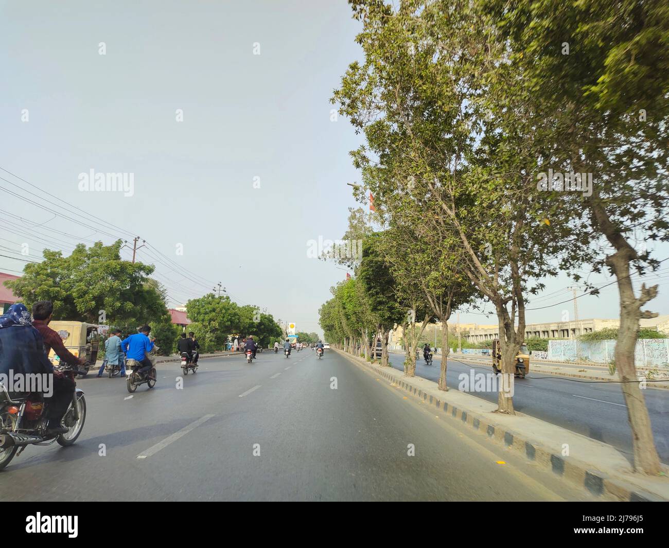 Main Korangi road Karachi traffic and buildings landmark Stock Photo ...