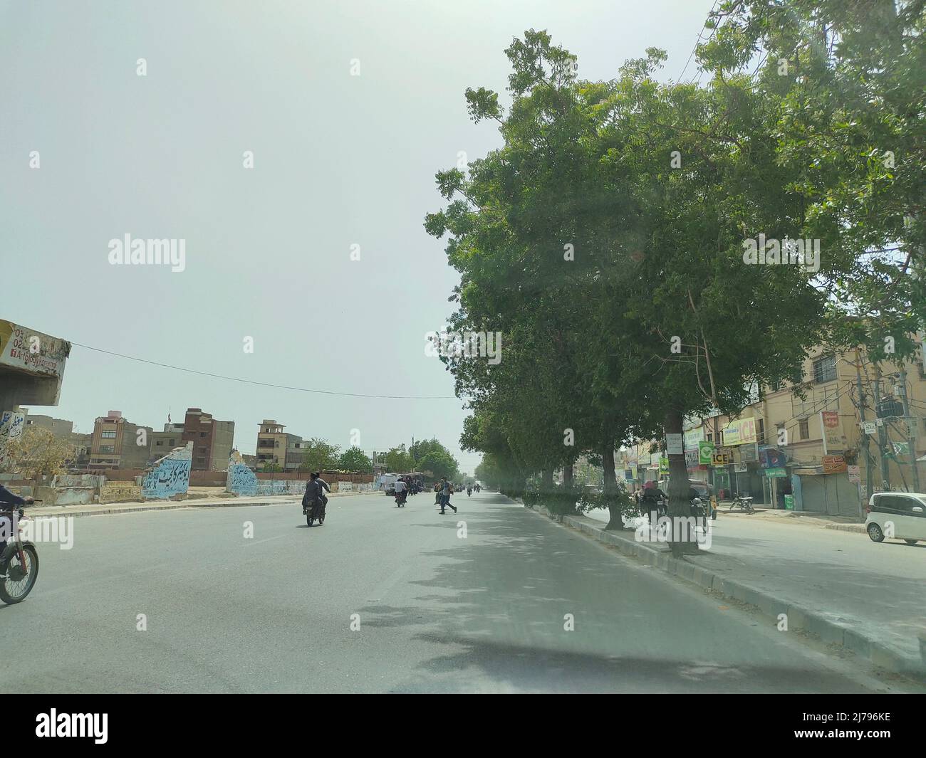 Main Korangi road Karachi traffic and buildings landmark Stock Photo ...